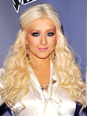 Christina Aguilera Hairstyle | Fresh Look Celebrity Hairstyles
