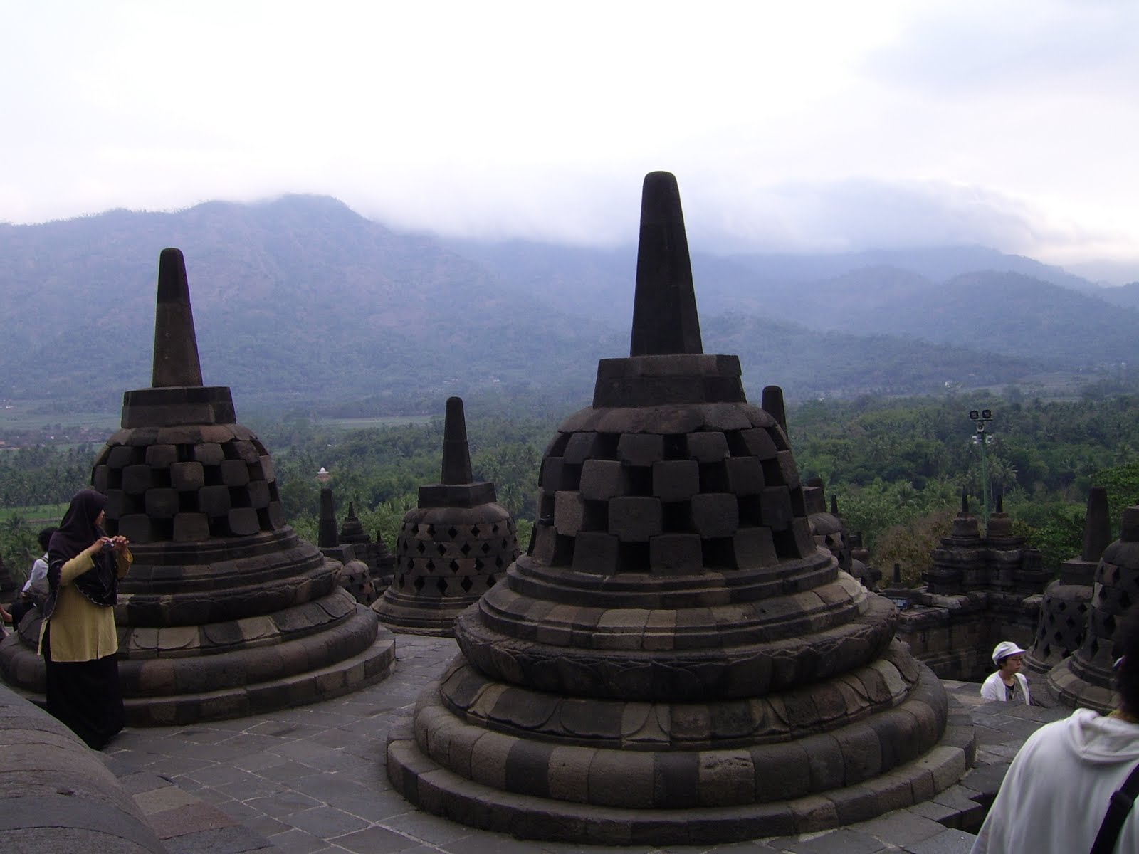 CANDI BOROBUDUR