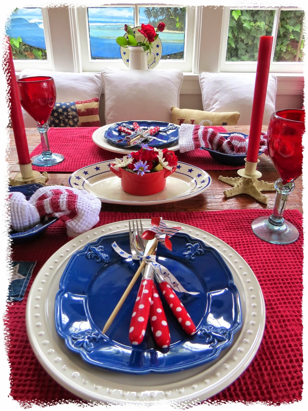 Art and Sand: a red white & blue table