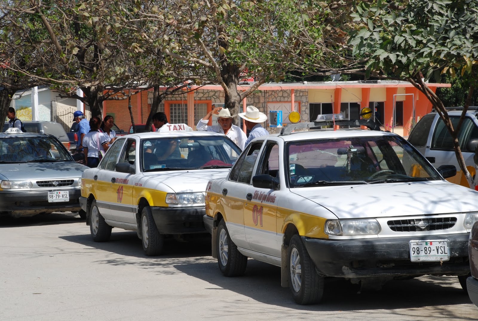 Antiguo Morelos, Tam.: LOS TAXIS DE MORELOS
