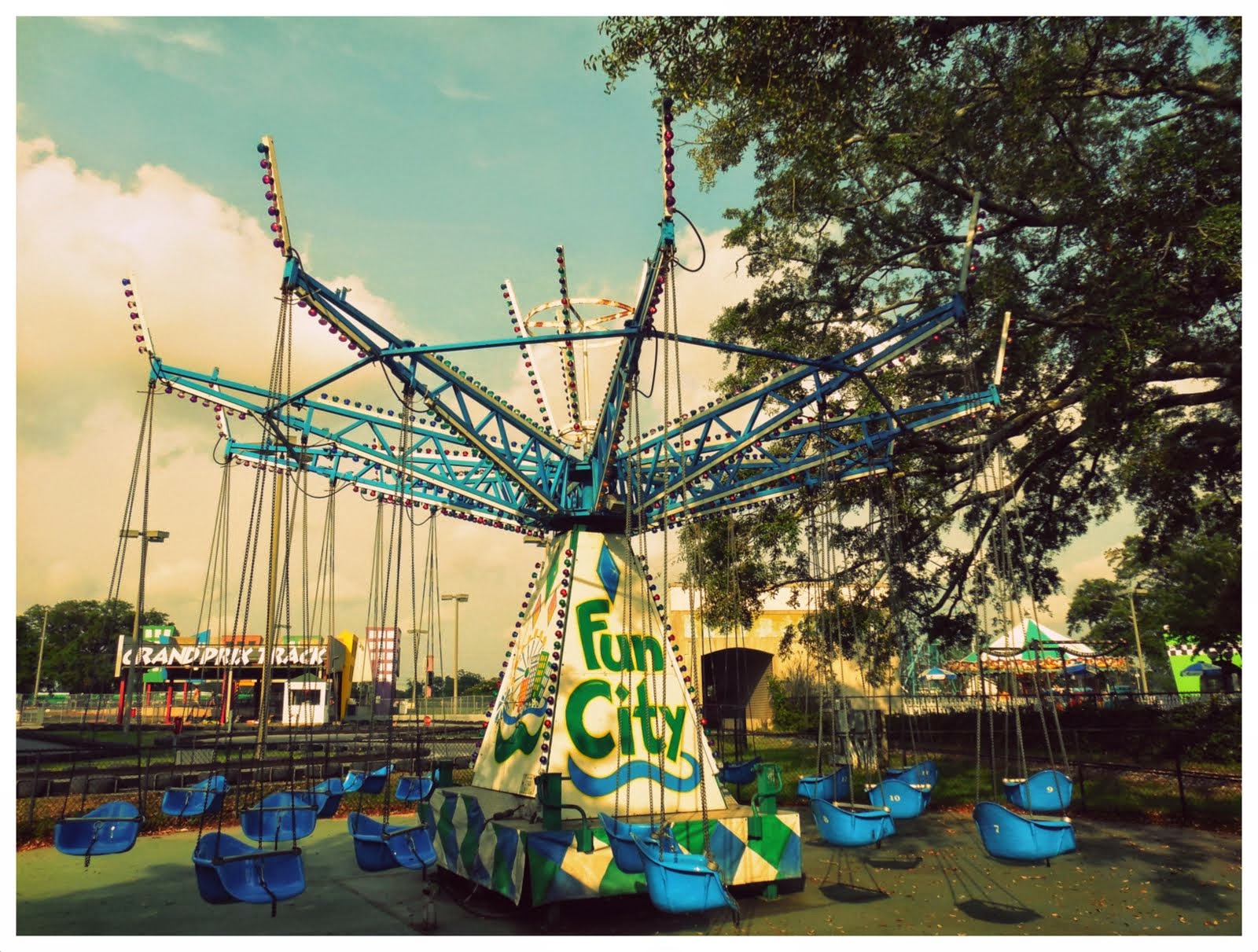 *~my house is cuter than yours~*: Fun City Amusement Park