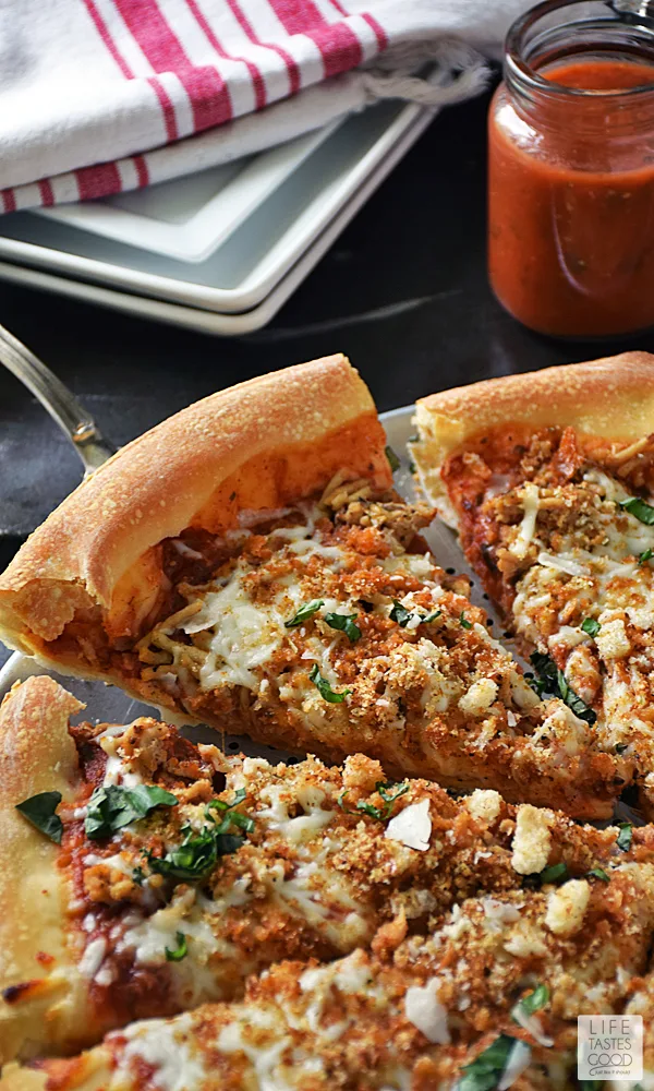 Chicken Parmesan Pizza #SundaySupper | Life Tastes Good