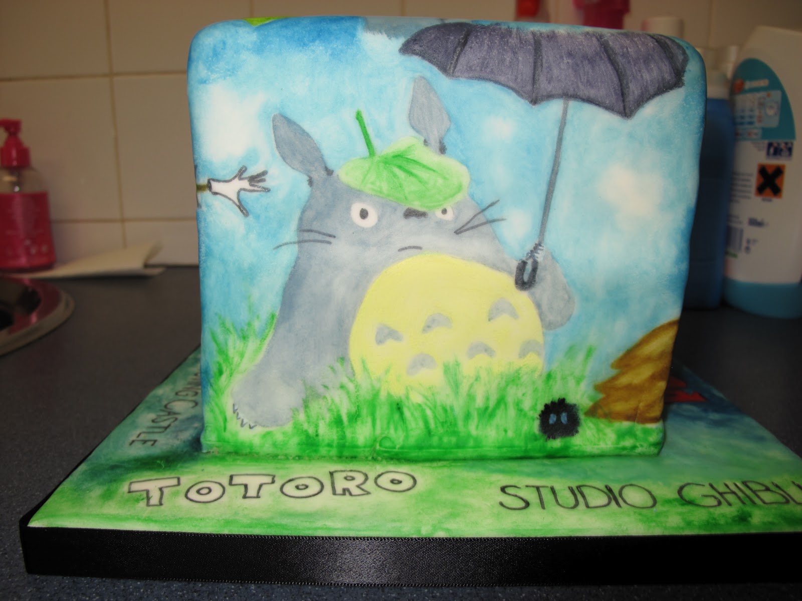 Sue's Cakes: Studio Ghibli Birthday Cake - Tortoro, Ponyo, Howls Moving ...