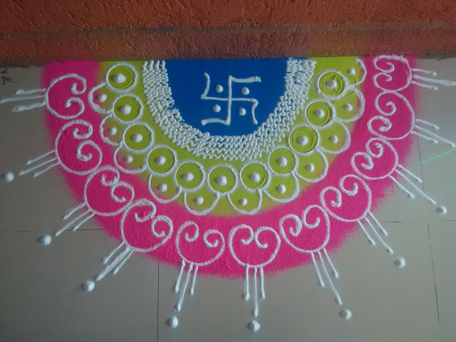 Rangoli: Semi-circle Rangoli