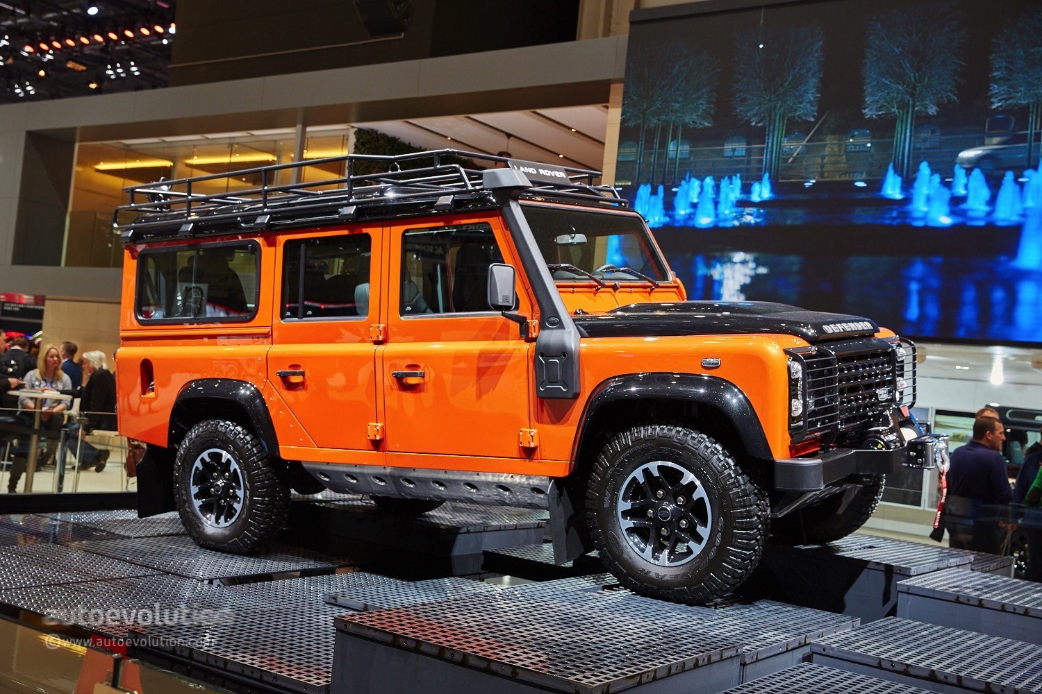 Landrover Defender 3.5 v8 Custom Adventure Project: 30 Maj 2015 roku ...