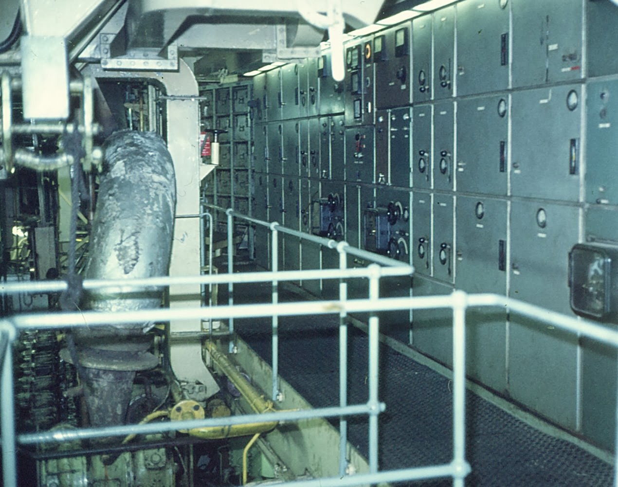 'ZIEN EN WETEN': ACMAEA M.S. SHELL TANKERS B.V. (DEEL 1-B)