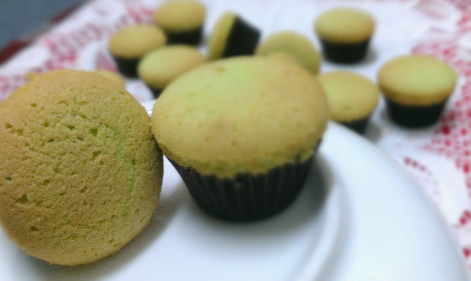 Apam Polkadot J&S Bakery: Apam Word & Muffin Pandan