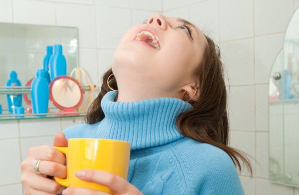 8 Medidas Eficazes Para Eliminar a Dor de Garganta - Saúde & Conhecimento