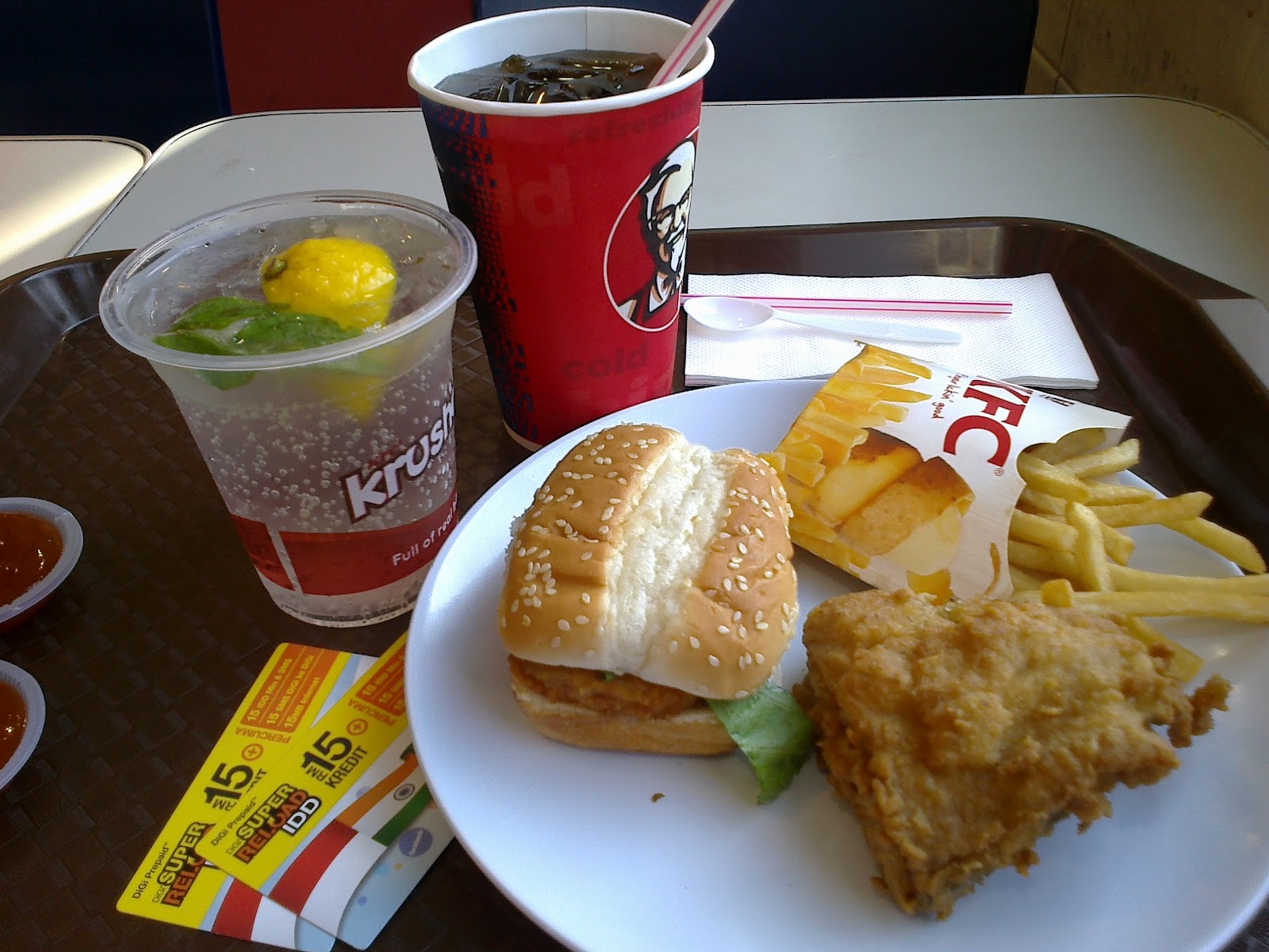 Rin's Treasure: KFC Krushers - Sparklers Lemon Fresh Fizz