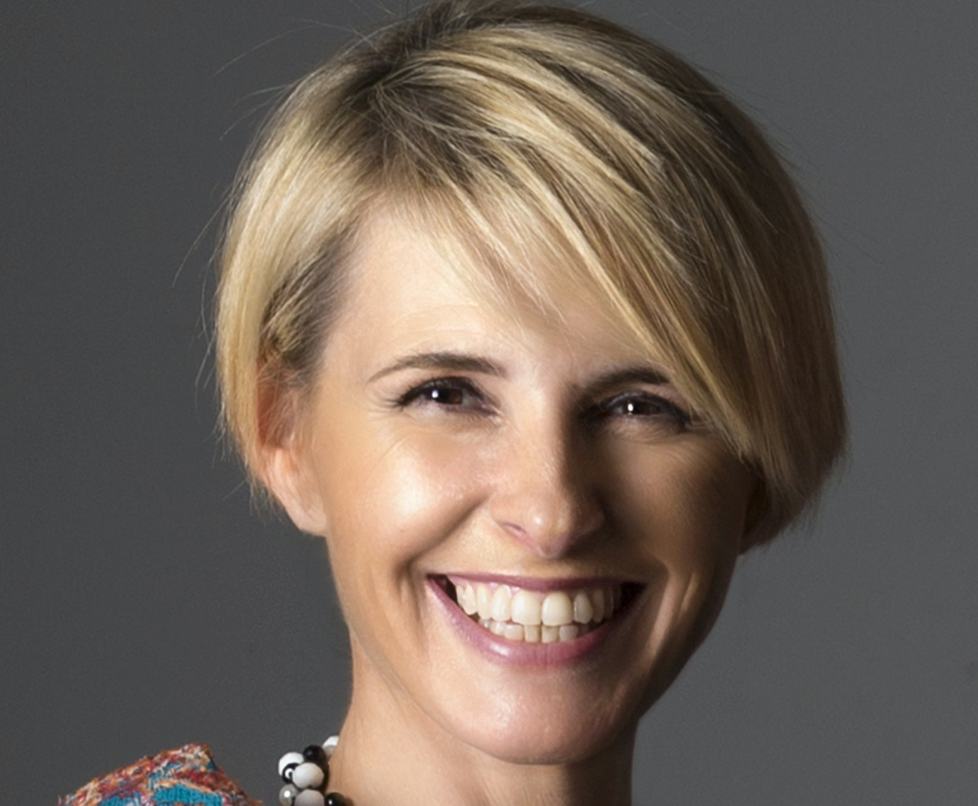 APOCALITTICI E INTEGRATI - NERINA DI NUNZIO - Polisemantica