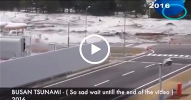[VIDEO] Detik-detik Terjadinya Tsunami Dahsyat di Busan Korea Selatan