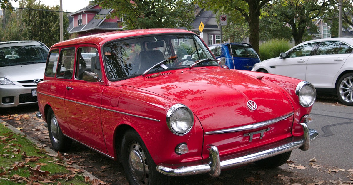 Old Parked Cars Vancouver: 1968 Volkswagen Squareback
