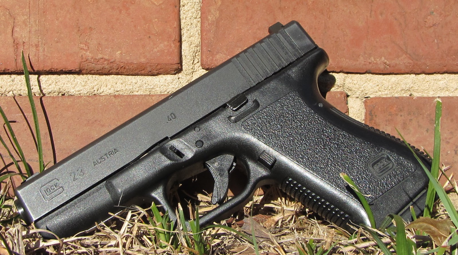 Mrgunsngear's Blog: Gen 2 Glock 23 Review