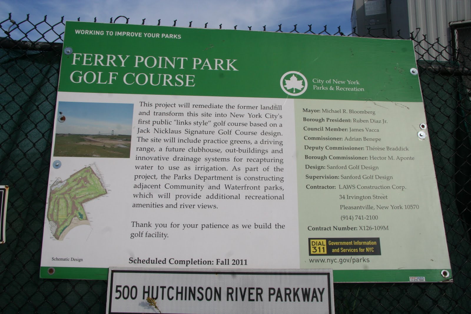 A Walk in the Park: Trump Picked To Run Ferry Point Park Golf Money Pit ...