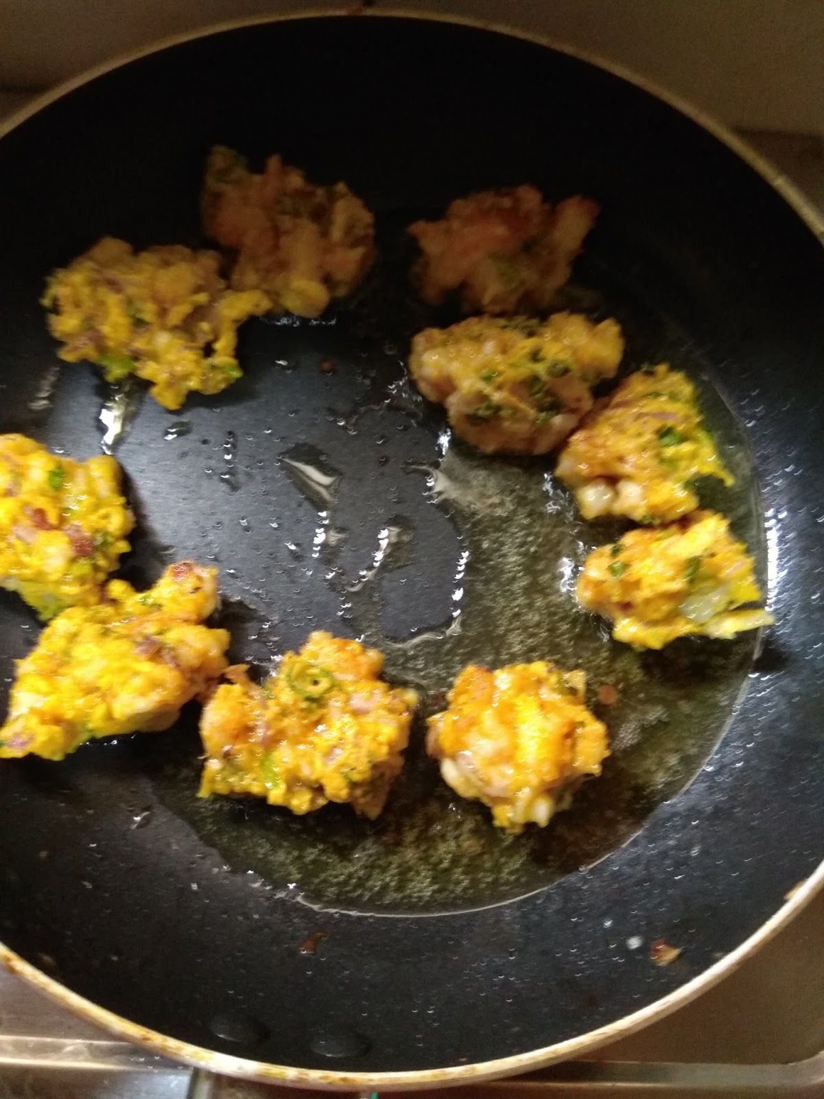 Ghar Ka Khana: Prawn Pakora Recipe( Prawn Fritters)-(Appetizer)