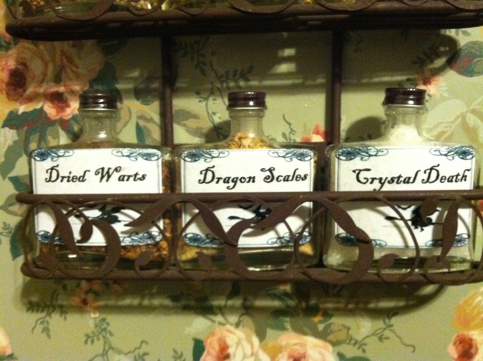 Pollyanna Reinvents: Spooky Spices for Witch's Brew