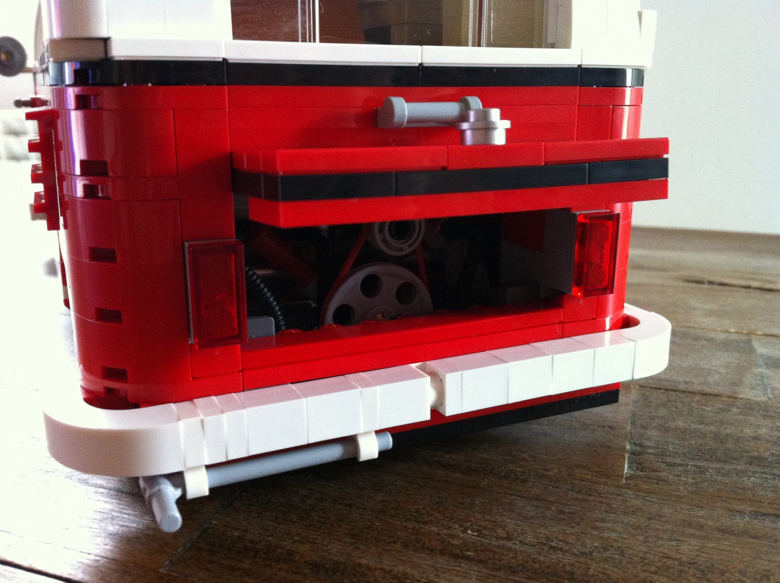 El Aficionado: LEGO CREATOR 10220. VOLKSWAGEN T1
