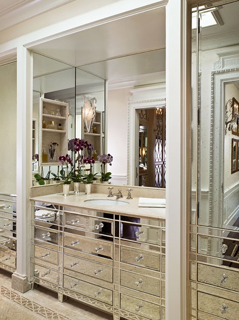 Good + Glam: Good + Glam = Hollywood Sophisticated Dressing Room