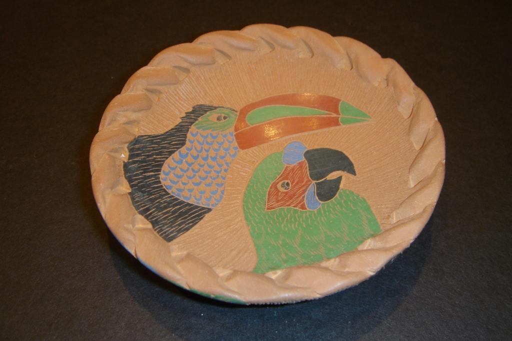 Kiwi's Angels: Mata Ortiz Parrot Pottery