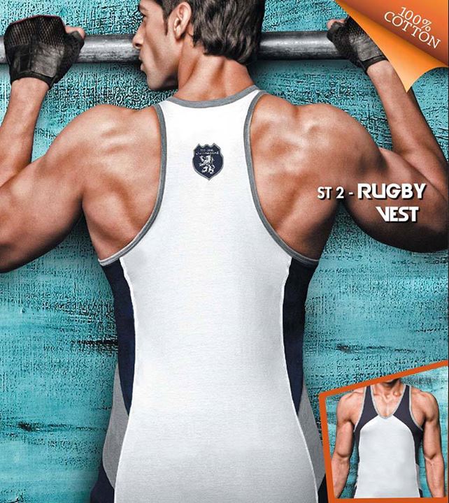 Hot Body Shirtless Indian Bollywood Model & Actor: Harun Kazi