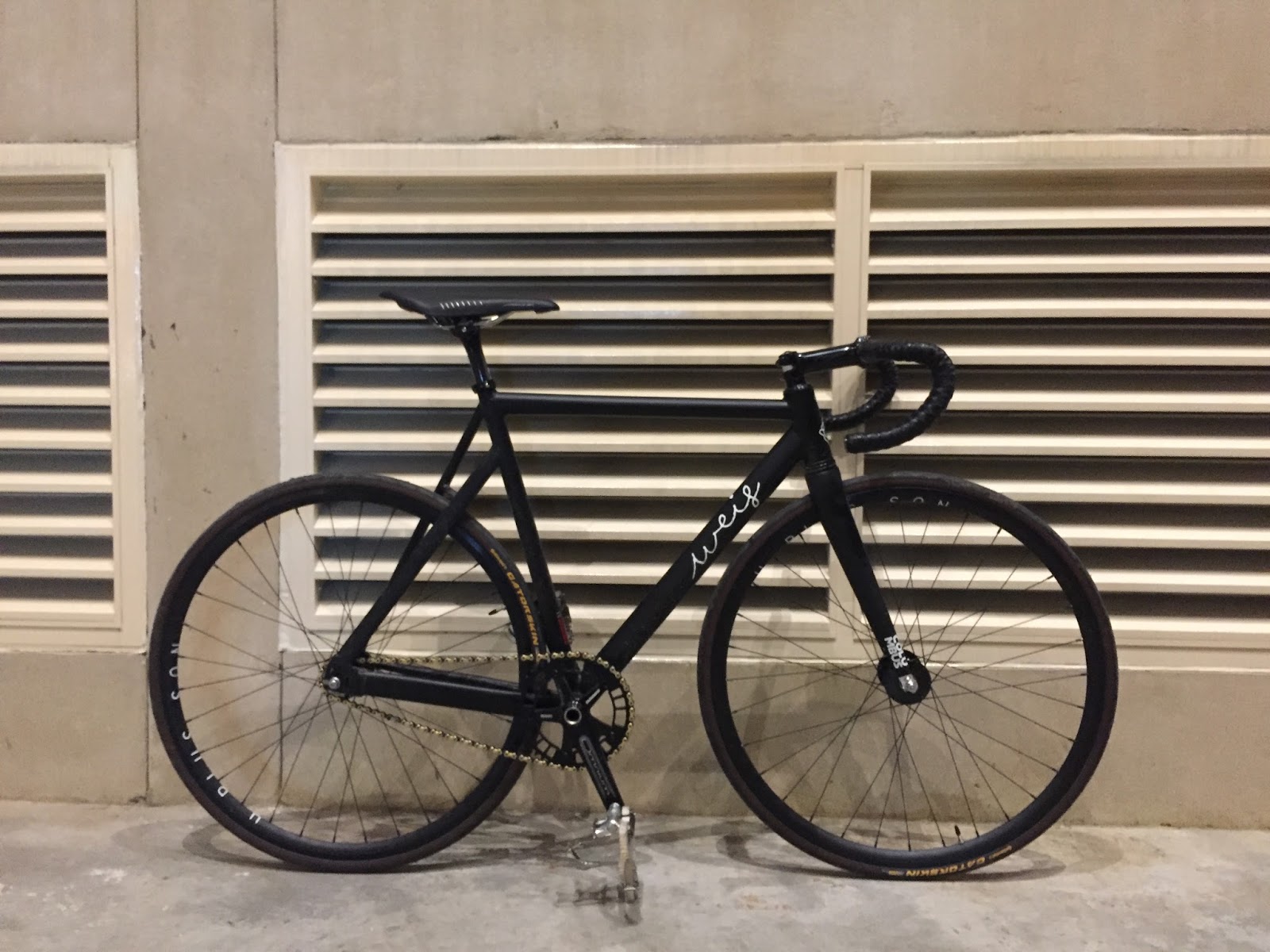 Laguna Fixed Gear: Bike Feature: John Cyril's Weis Hammer Track