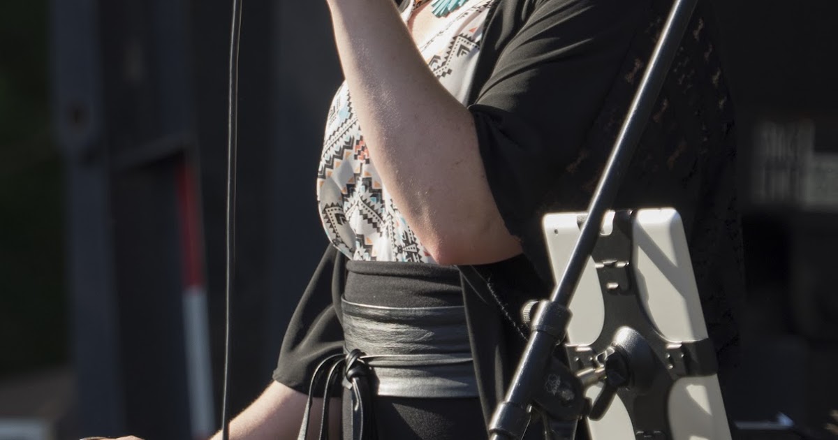 kcjazzlark: Molly Hammer and Samantha Fish at Jazz in the Woods