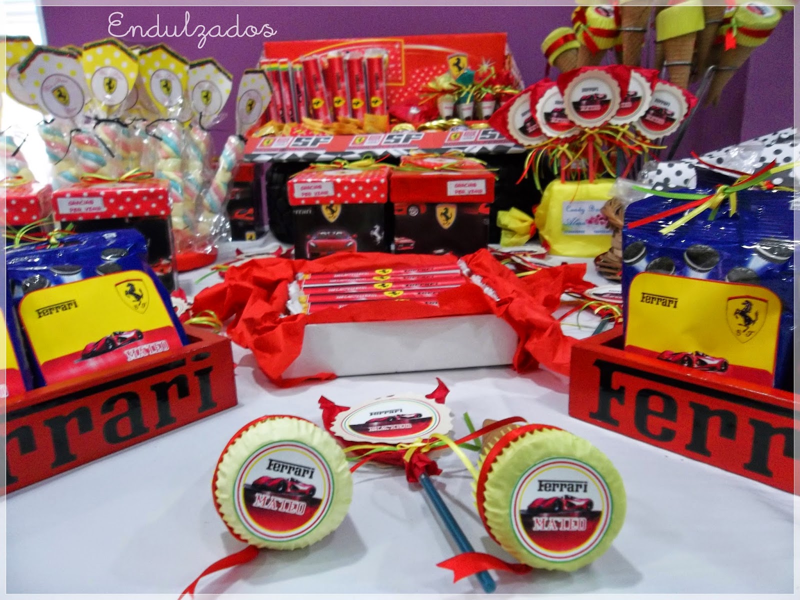 Endulzados Candy Bar Mesas dulces ambientadas: Ferrari Formula 1