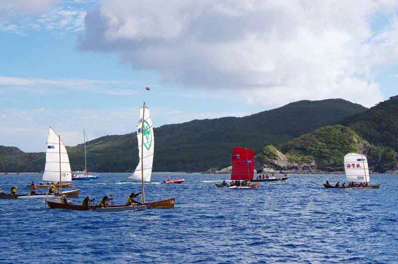 Ryukyu Life: Incredible Adventure: The 2013 Sabani Boat Race (Photos)