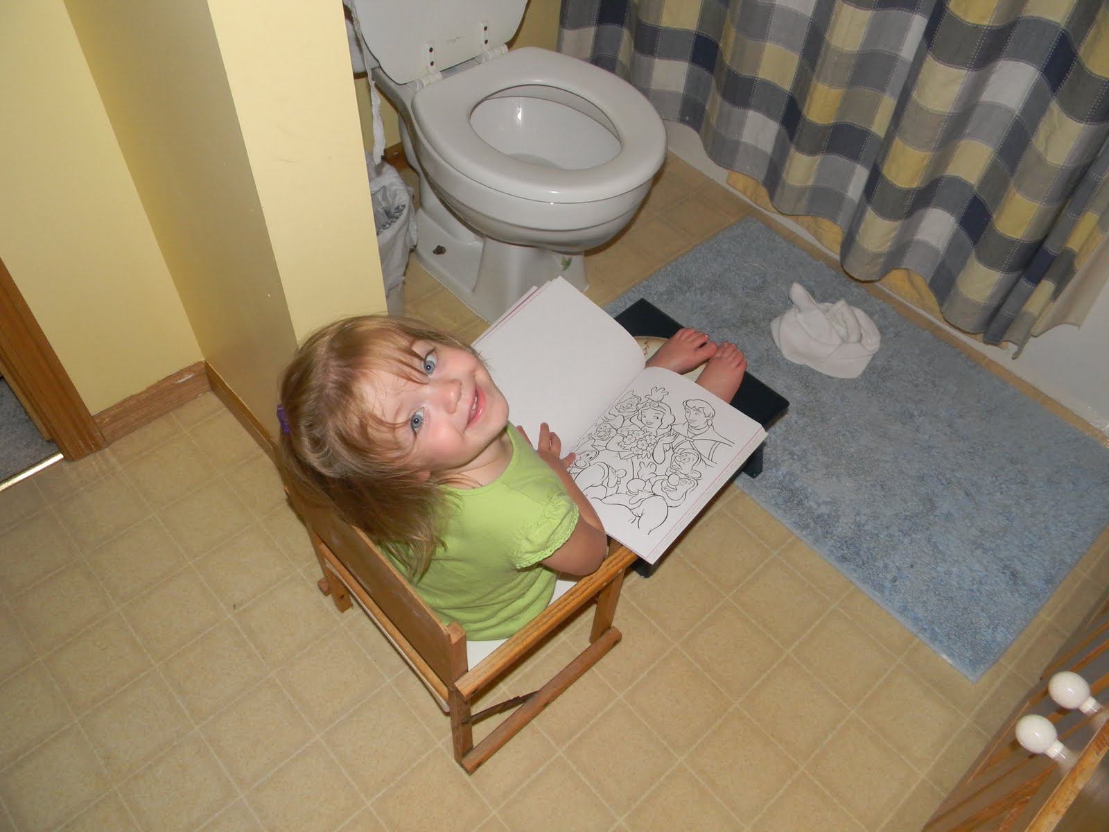 Stang Family of Five: Potty Dance...Potty Dance!!