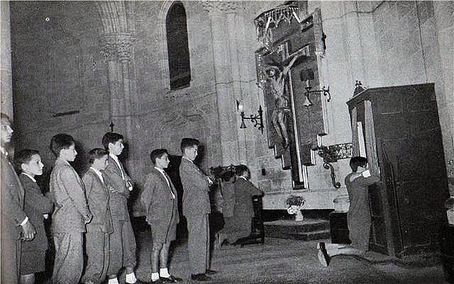 Traditional † Catholicism: Absolving Penitents without Admonition