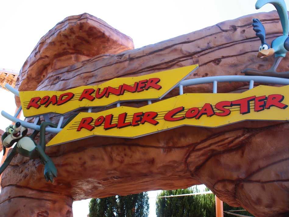 Max's World: movie world road runner roller coaster