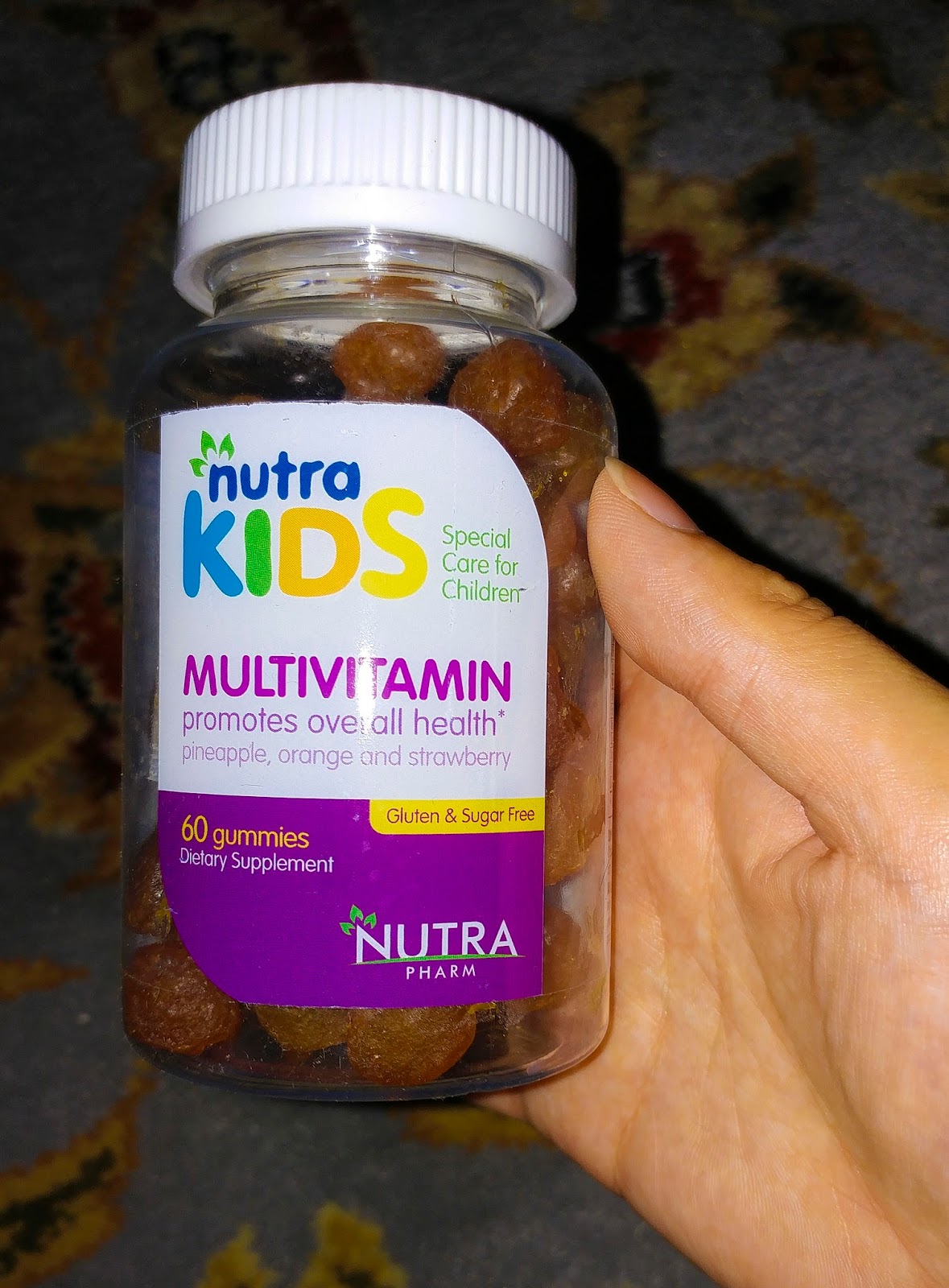 The Roving Reviewer: Nutra Kids Multivitamin Gummies Review