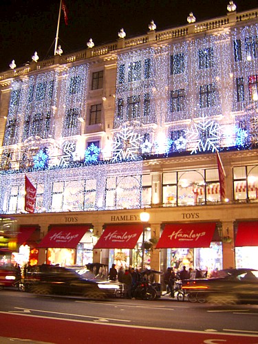 What to do in London: Hamleys Toy Shop
