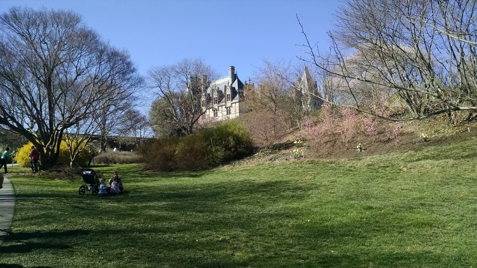 A Beautiful Spring Day at Biltmore House and Gardens and Conservatory