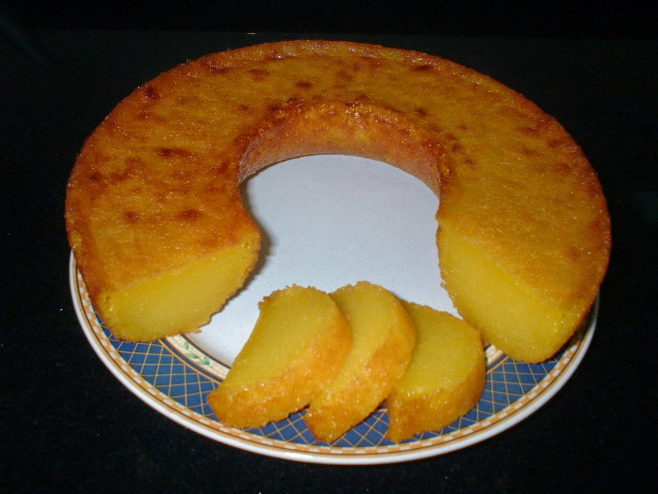 resep Masakan Indonesia: Cara Membuat Kue Bolu Kemojo Khas Pekanbaru Riau