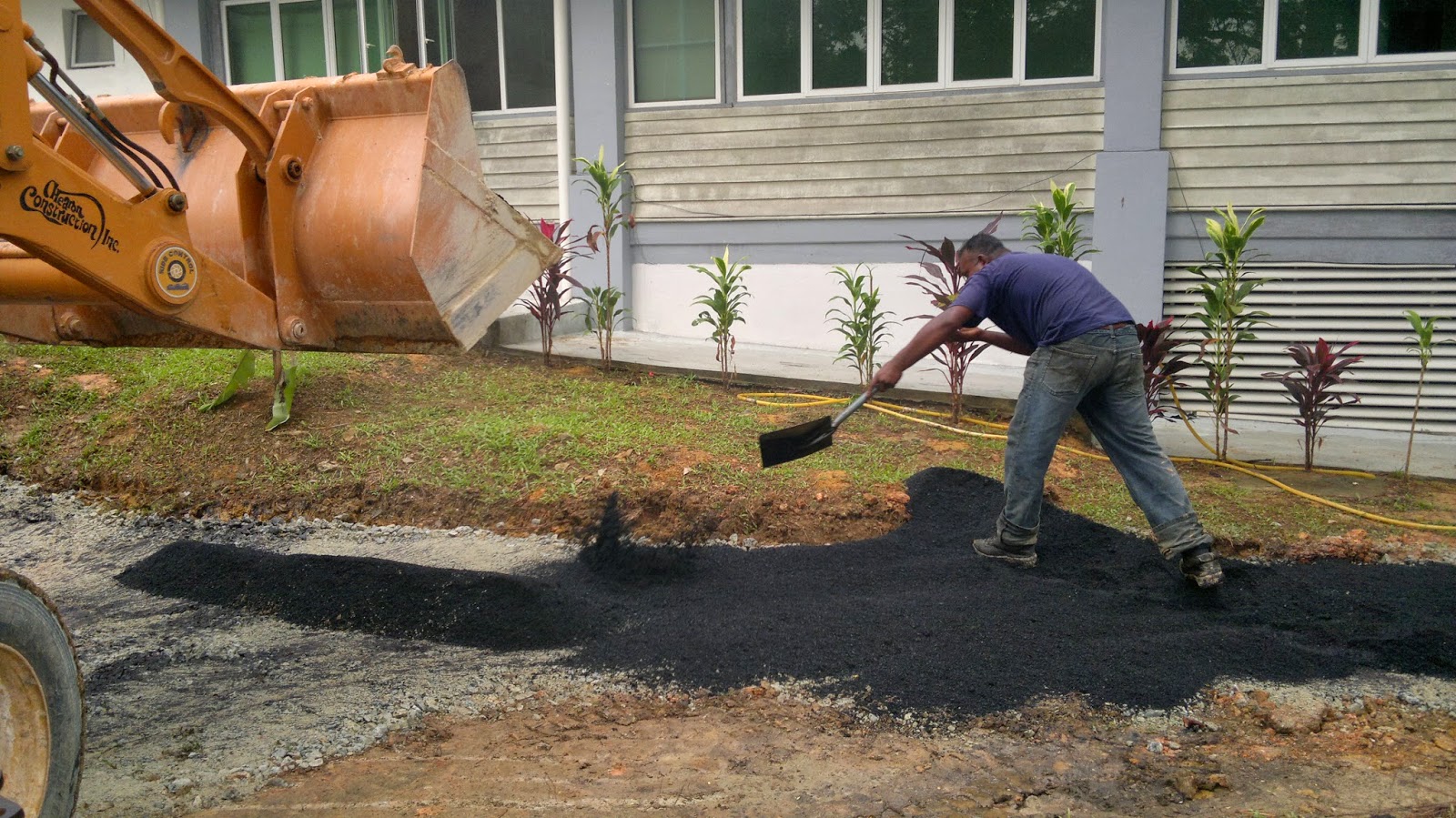 gemilang: Kerja-kerja Turap Jalan