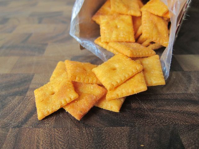 Review: Buffalo Wing Cheez-It Crackers