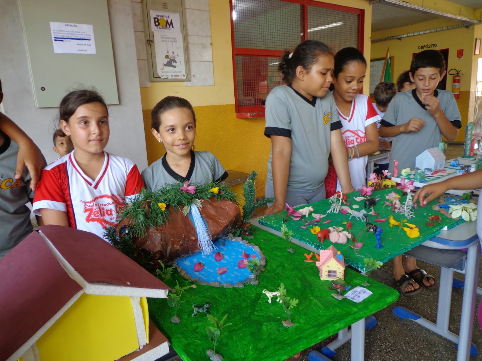 Escola ZCA: Maquete Dos Alunos Do Período Vespertino. Escola ZCA: Maquete Dos Alunos Do Período Vespertino.