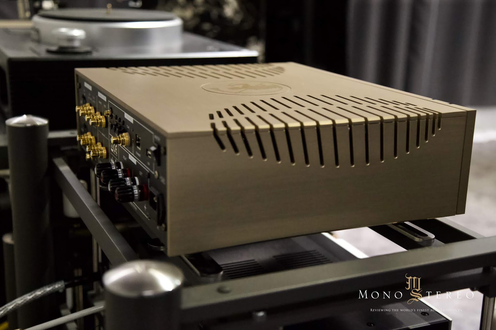 Gold Note IS-1000 super integrated amplifier – Ultimate High-Fidelity