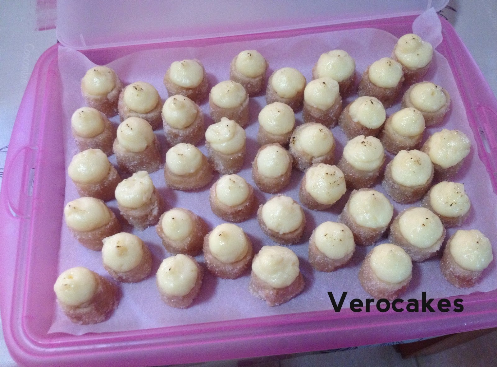 Verocakes: MINI PIONONOS DE CREMA CON "bimbo"