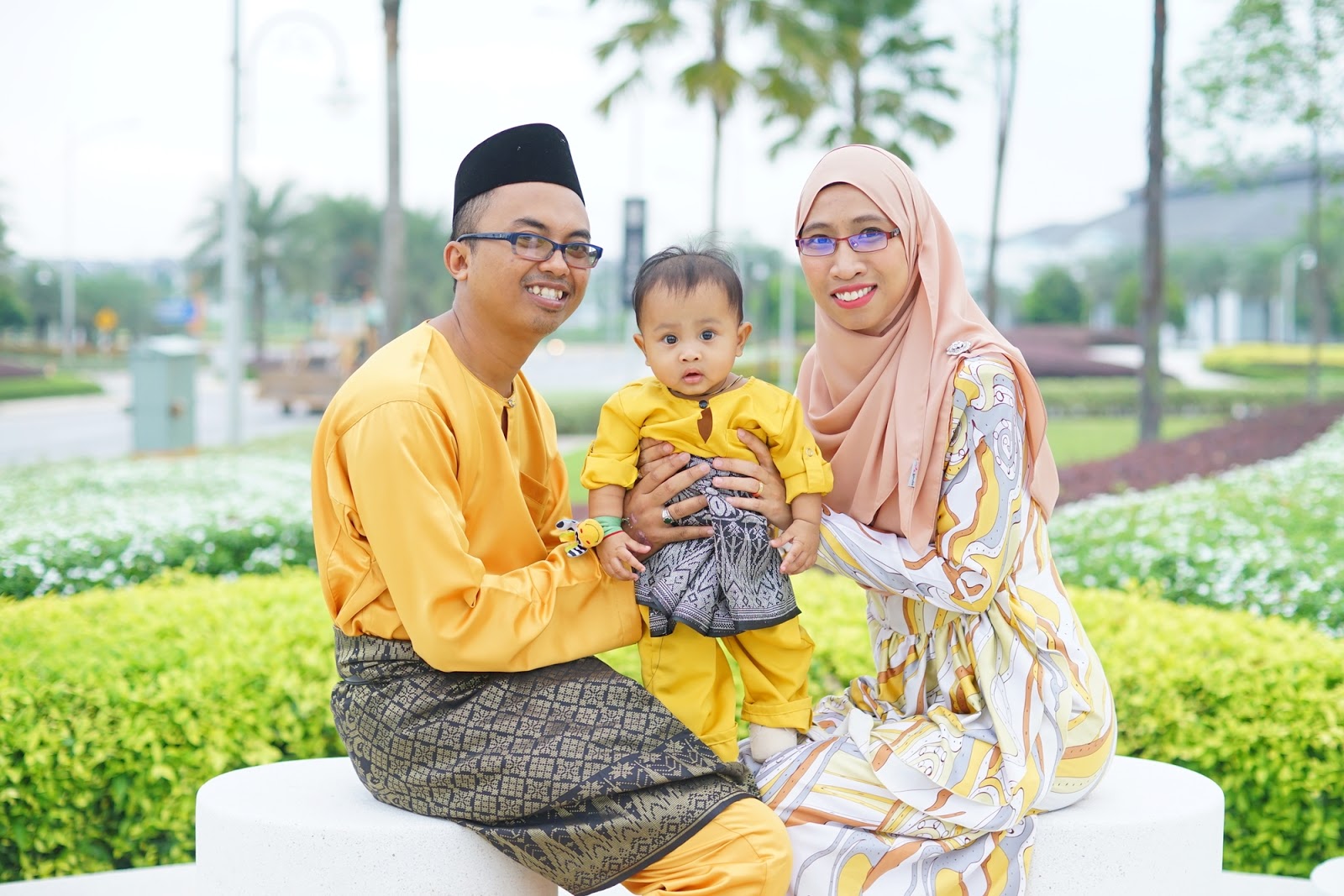 Bajonz Photography ~ Book Now!: Promosi Raya Outdoor Photoshoot