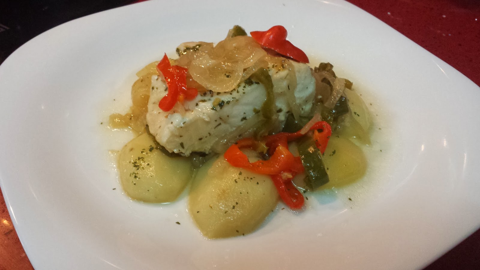 La comida de la Chaco: Bacalao Fresco con Patatas a lo Pobre