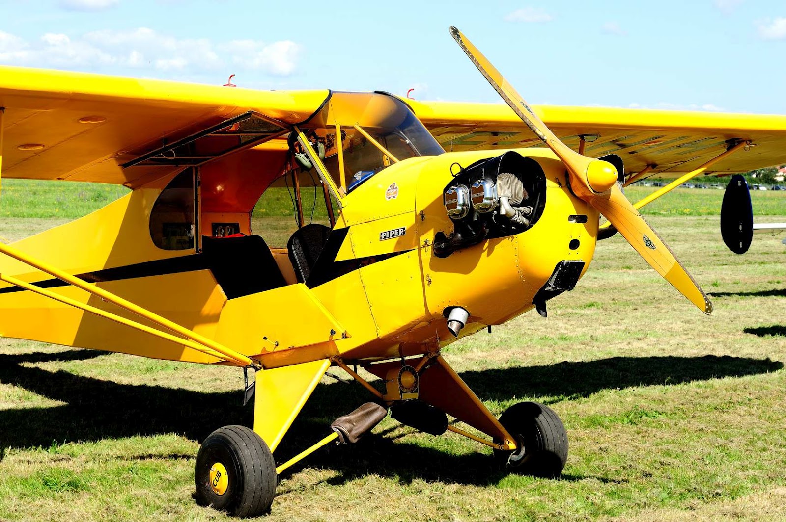 Avions anciens: LES 20 ANS DES AILES ANCIENNES DE CORBAS