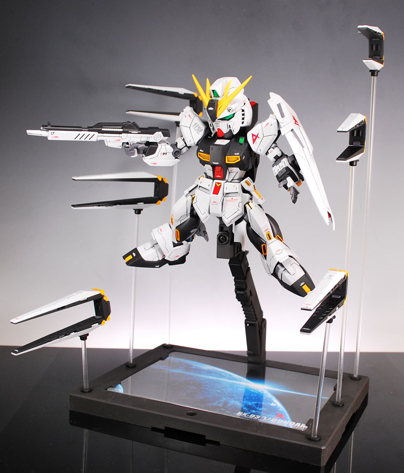 Custom Build: SD x HG RX-93 nu Gundam