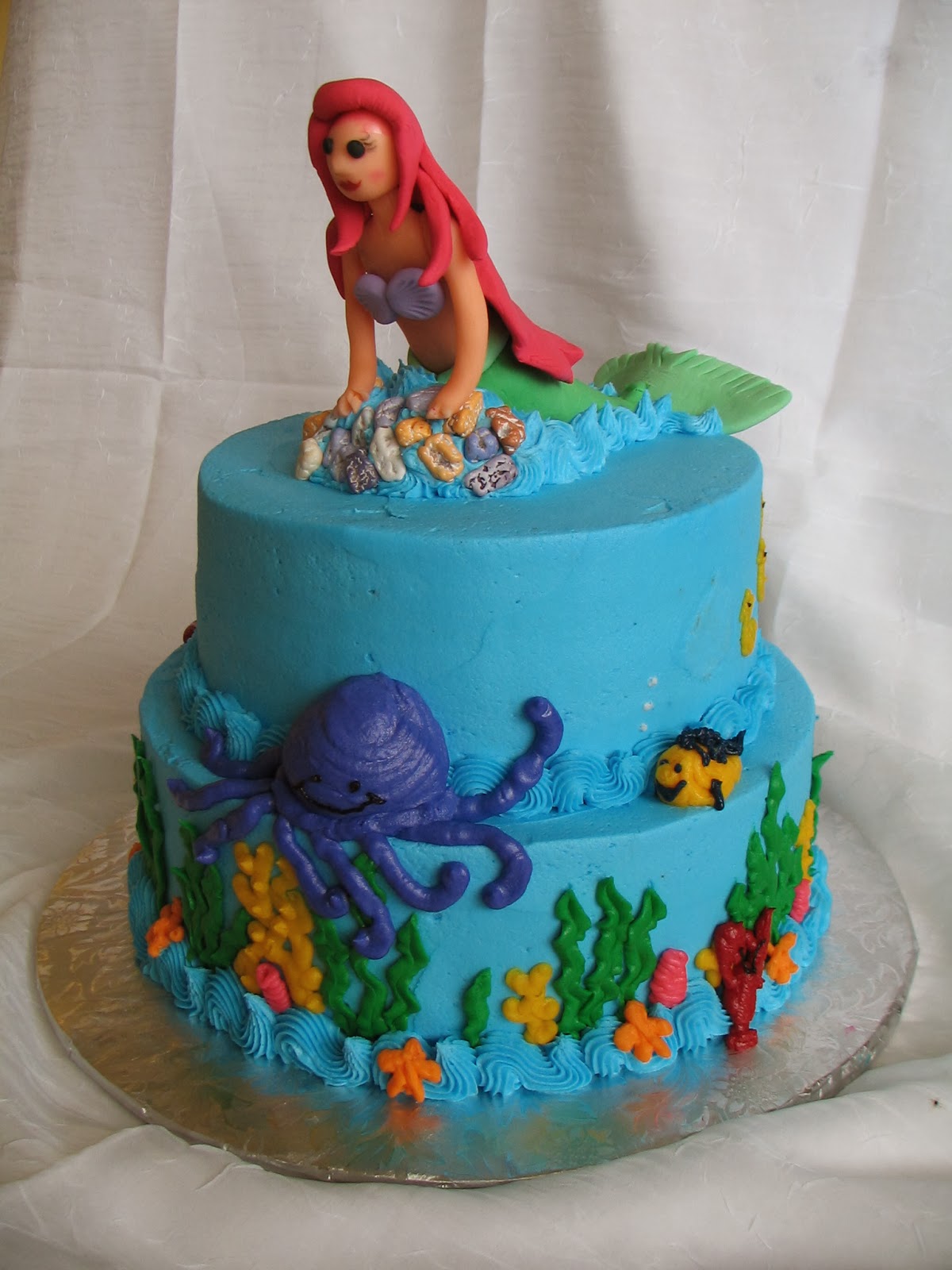 Piped Dreams: 2-tier Ocean Cake with 3D Mermaid Topper