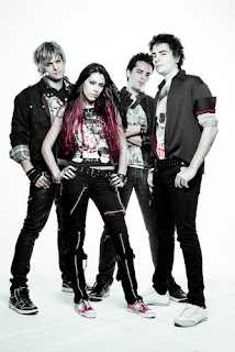 Mundo dos Famosos: A banda do dia é chamada de CW7, conheça mais a ...