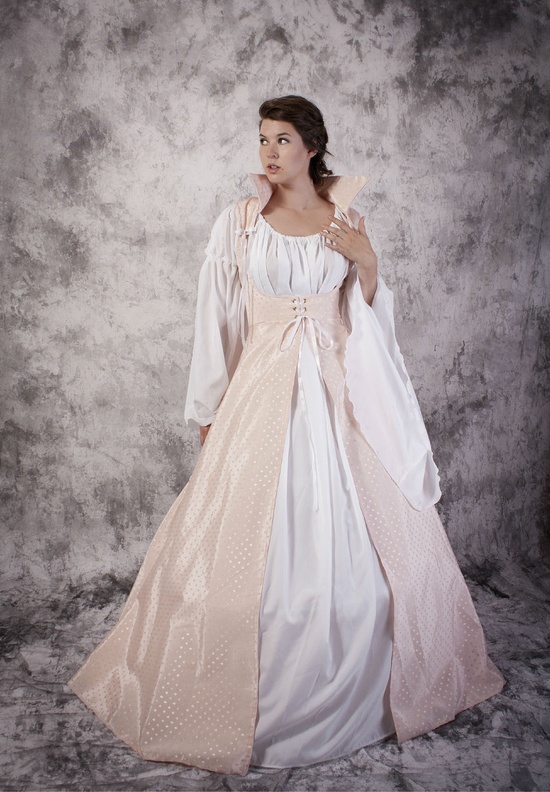 Stylish Medieval Dresses: Featured Medieval Costume Ideas Introduction