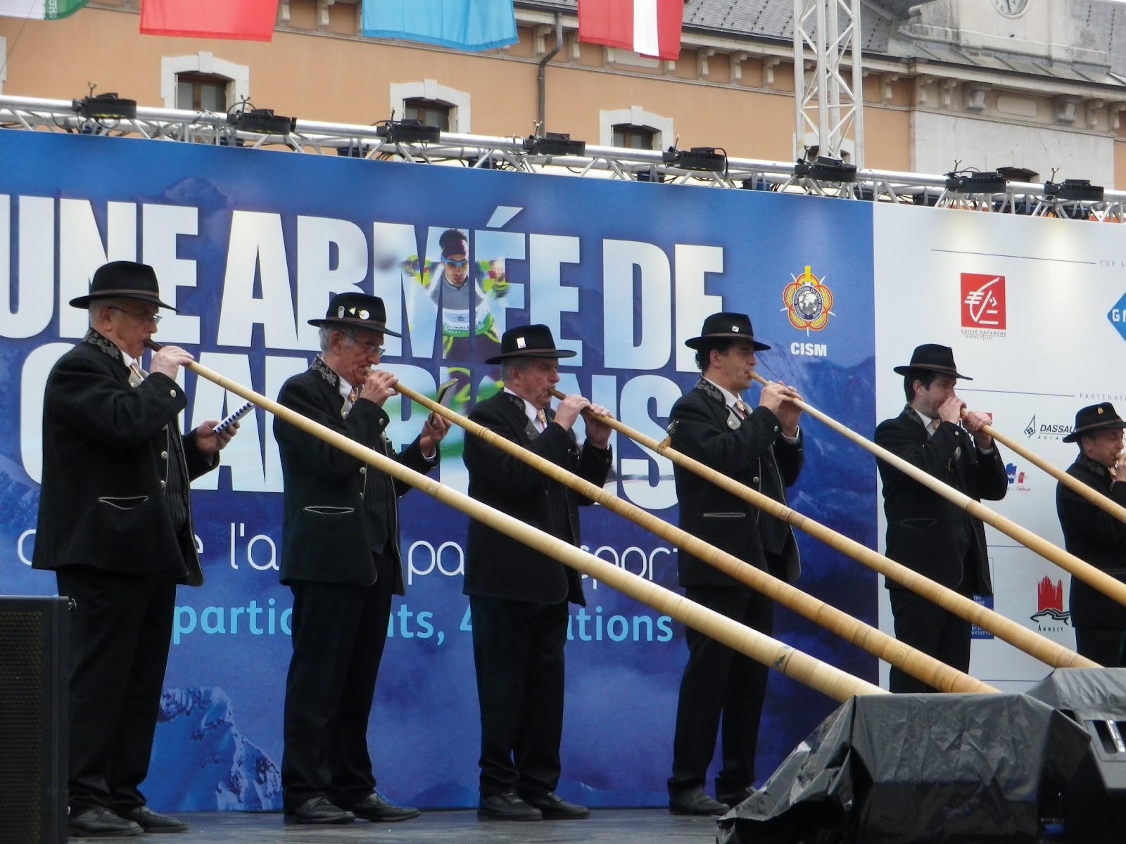 Regards sur le monde: La présentation des 2 ieme jeux mondiaux militaires