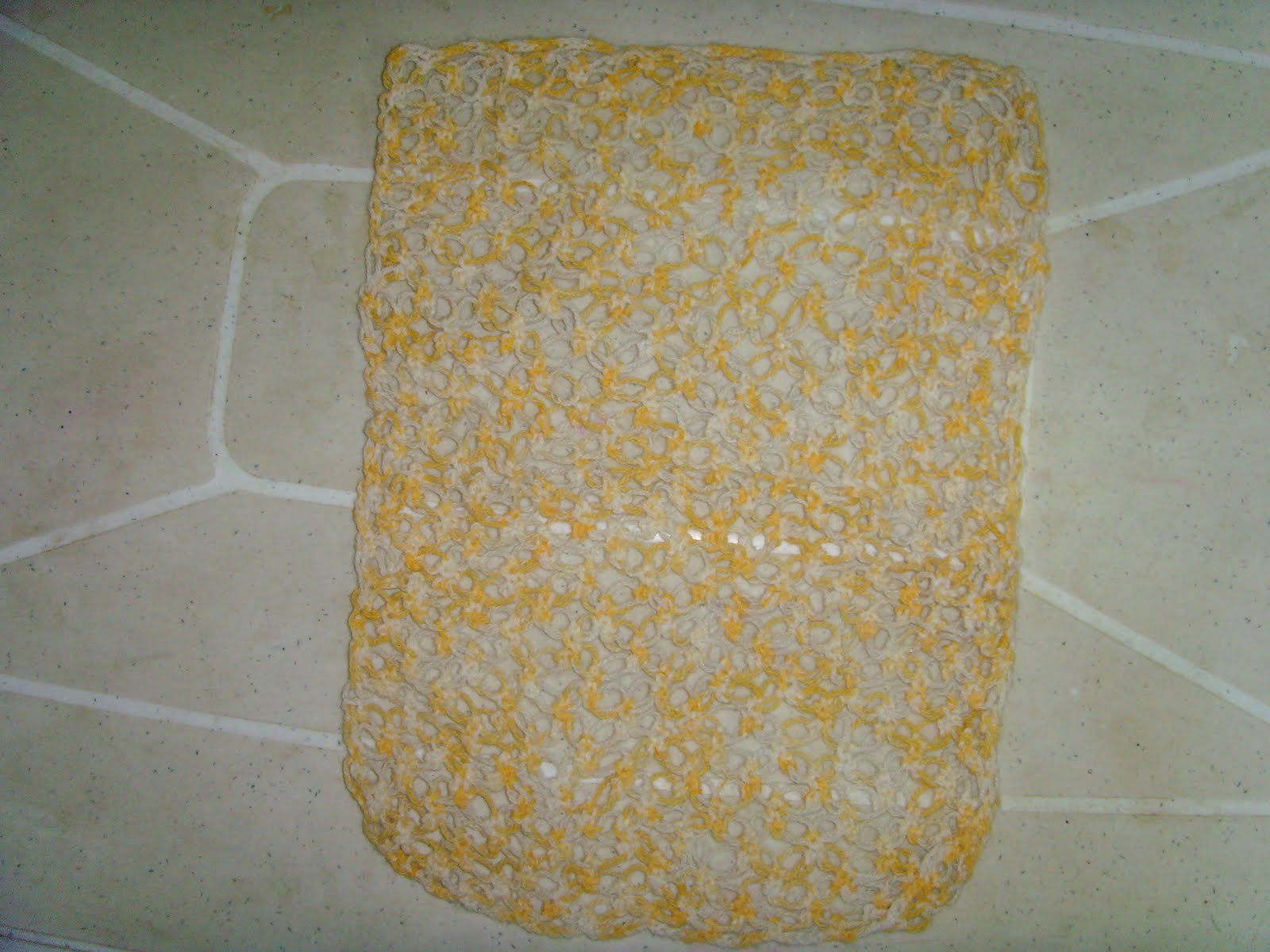 craft works: woolen phone mat 5