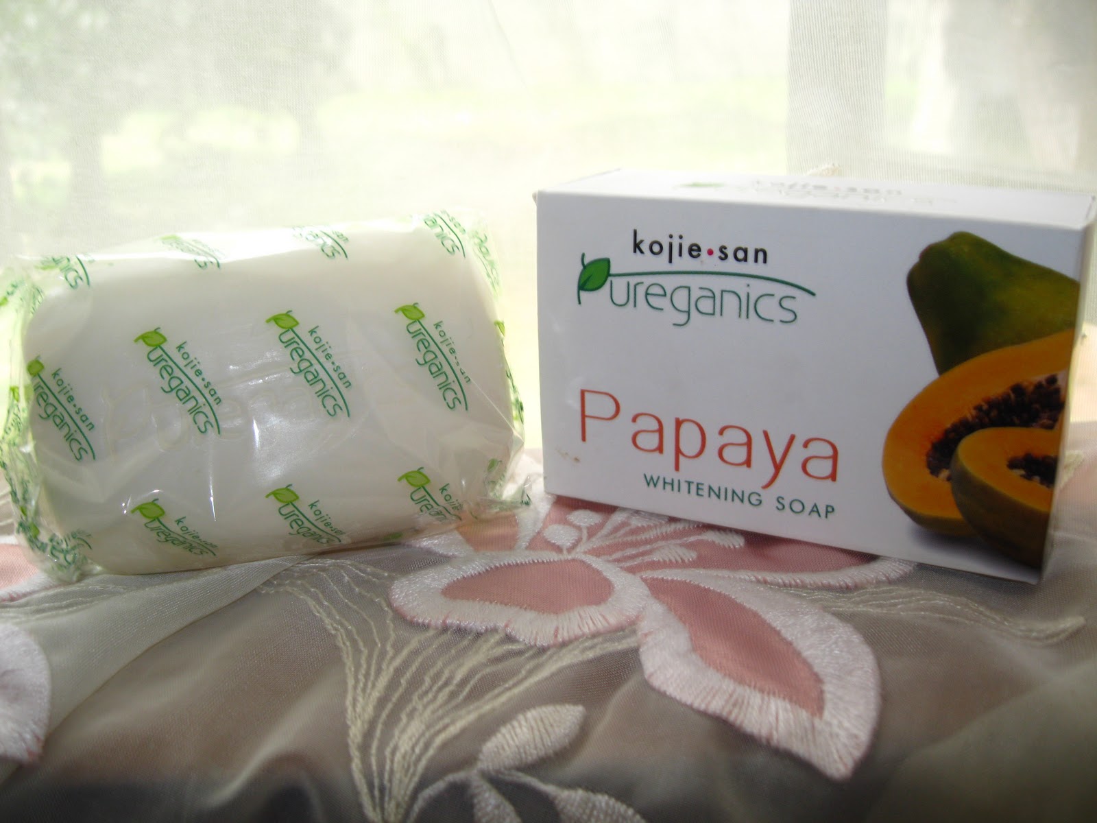 Hey Girls! Its Me Ina :D : Kojie-san Pureganincs Papaya Whitening Soap